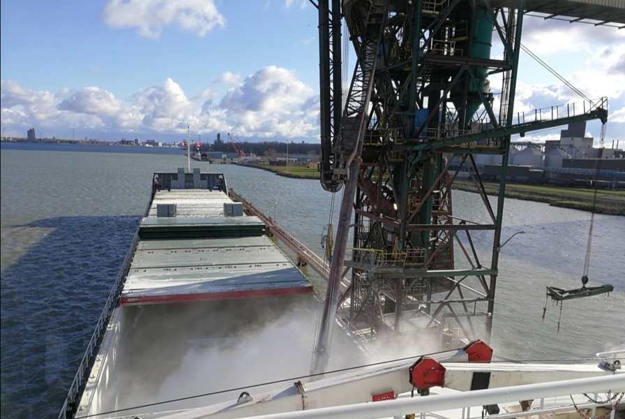 MV Eeborg 1st Wagenborg vessel in the Lakes for 2020 - Royal Wagenborg