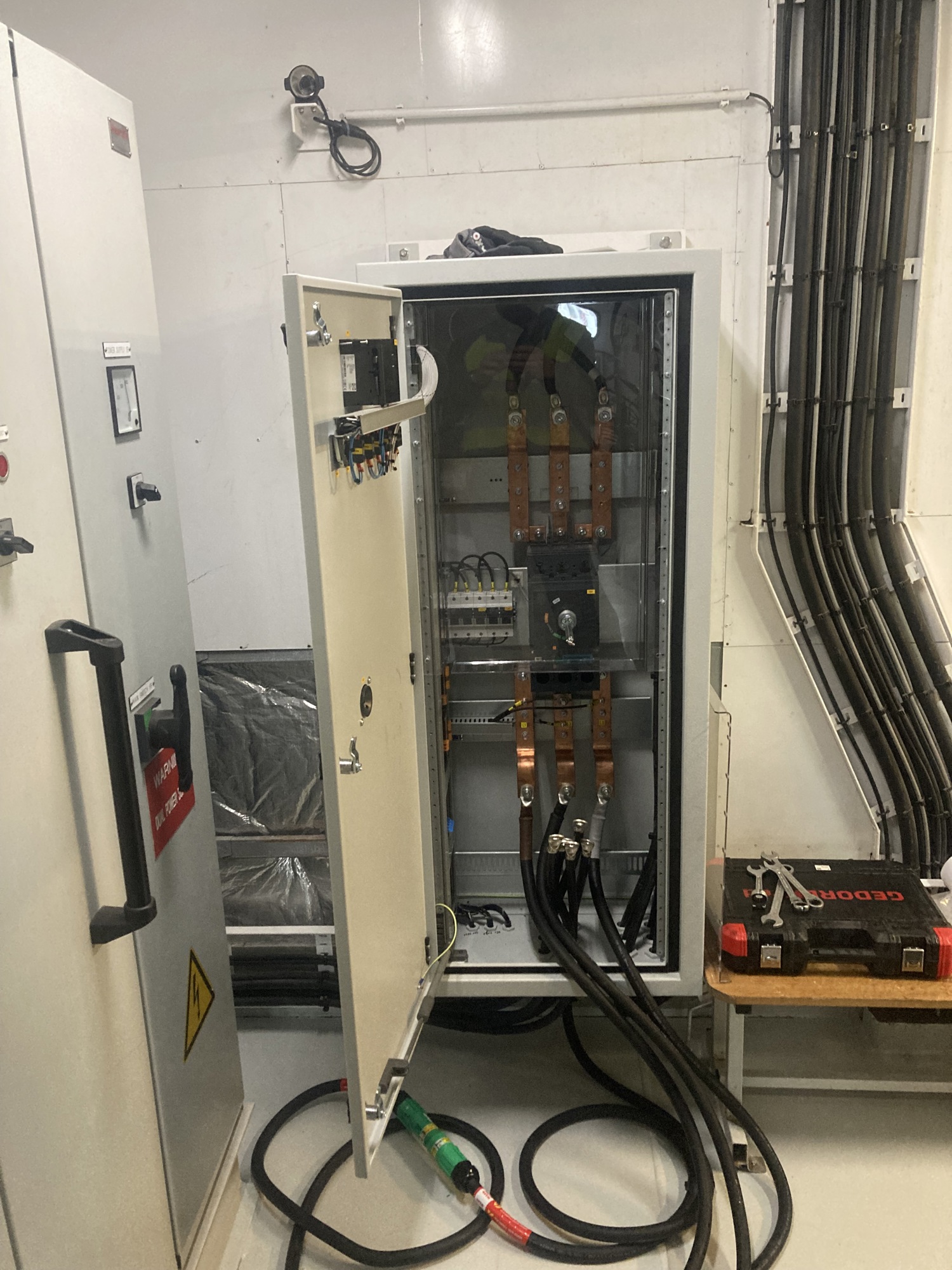 Wagenborg installed shore power connection on walk to work vessel ...